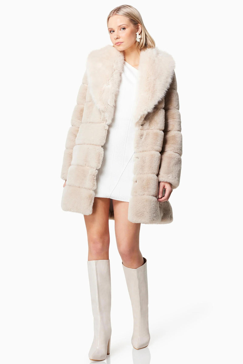 ELLIATT COLLECTIVE Keystone Faux Fur Coat - Beige – Smoke & Mirrors ...